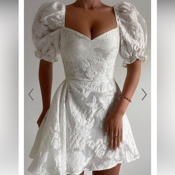 Showpo. | Dresses | Nwt Showpo Brailey Mini Dress Puff Sleeve Fit And ...